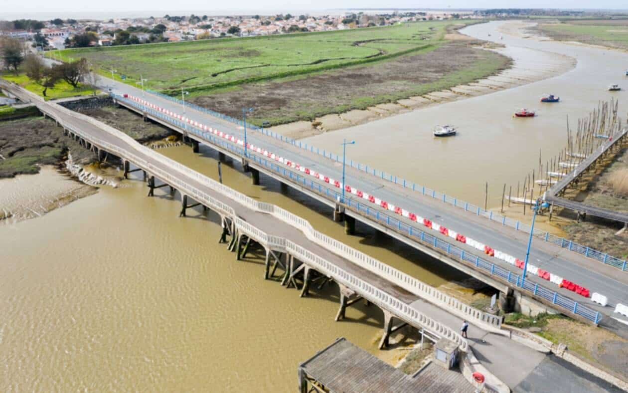 L’Aiguillon-la-Presqu’île Vendée. Une nouvelle passerelle reliant les ...